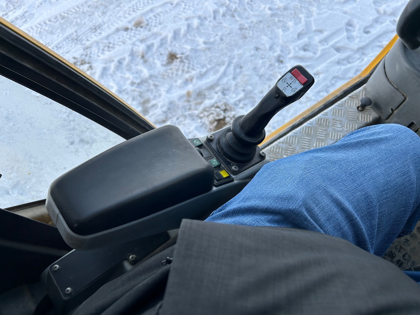 Used 2013 Grove TMS9000E for sale | Alberta Crane Service Ltd